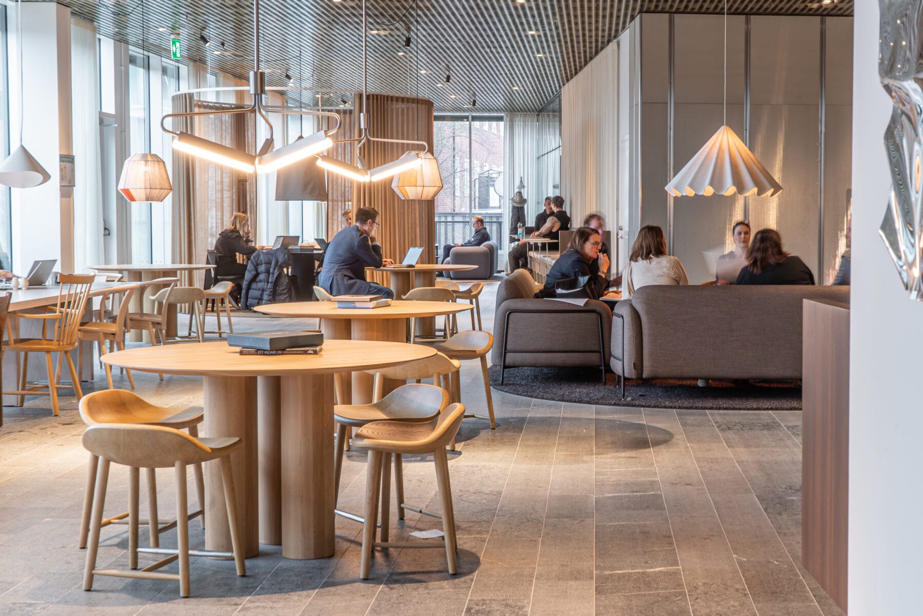 Life City Takeover - A house